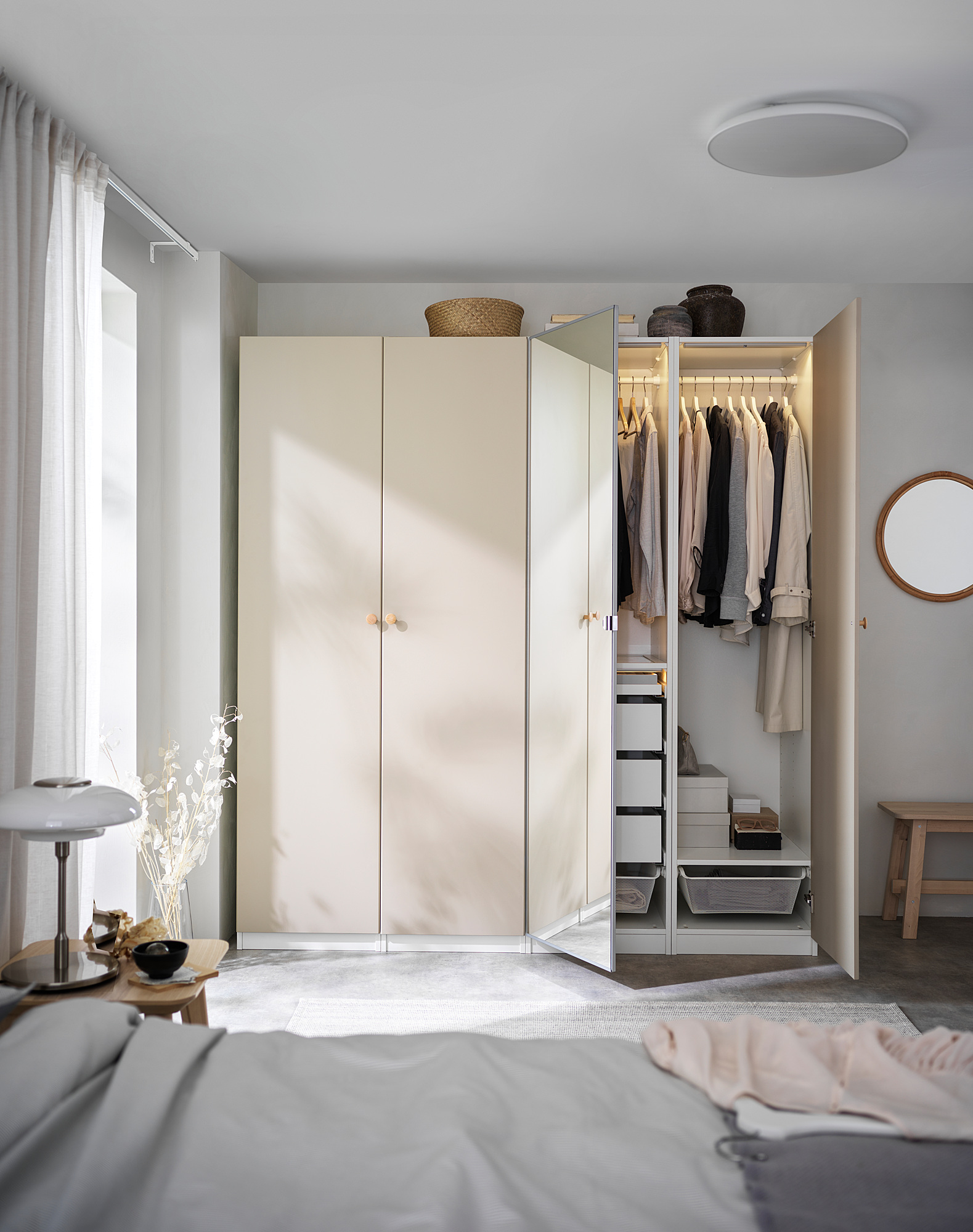 PAX/REINSVOLL/VIKEDAL wardrobe combination white/grey-beige mirror ...