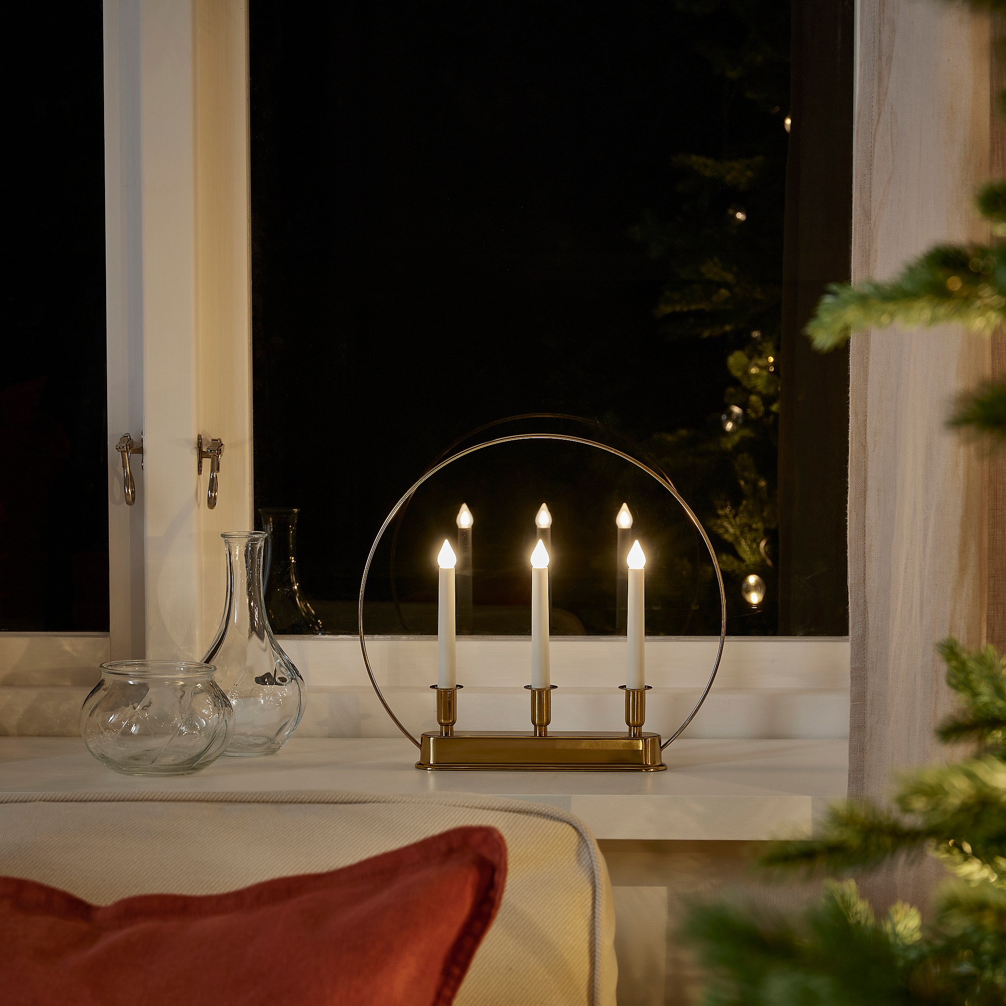 STRÅLA LED-küünlajalg, 3-haruline ring/töötab patareidega messingu ...