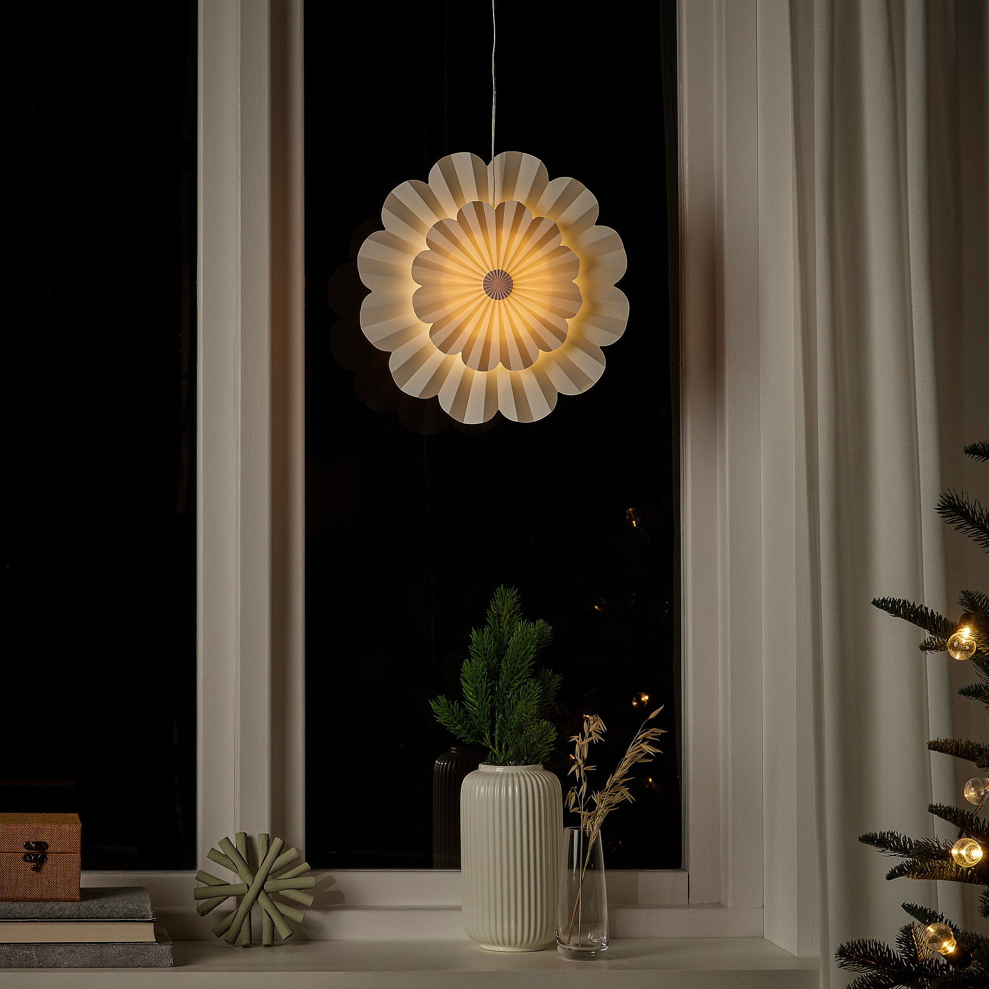 STRÅLA LED pendant lamp battery-operated/flower 35 cm | IKEA Latvija